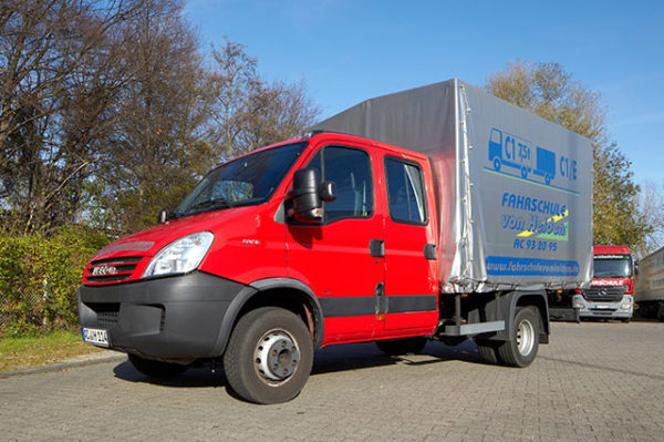 Klasse C1 (bis 7,5t) – Fahrschule von Helden